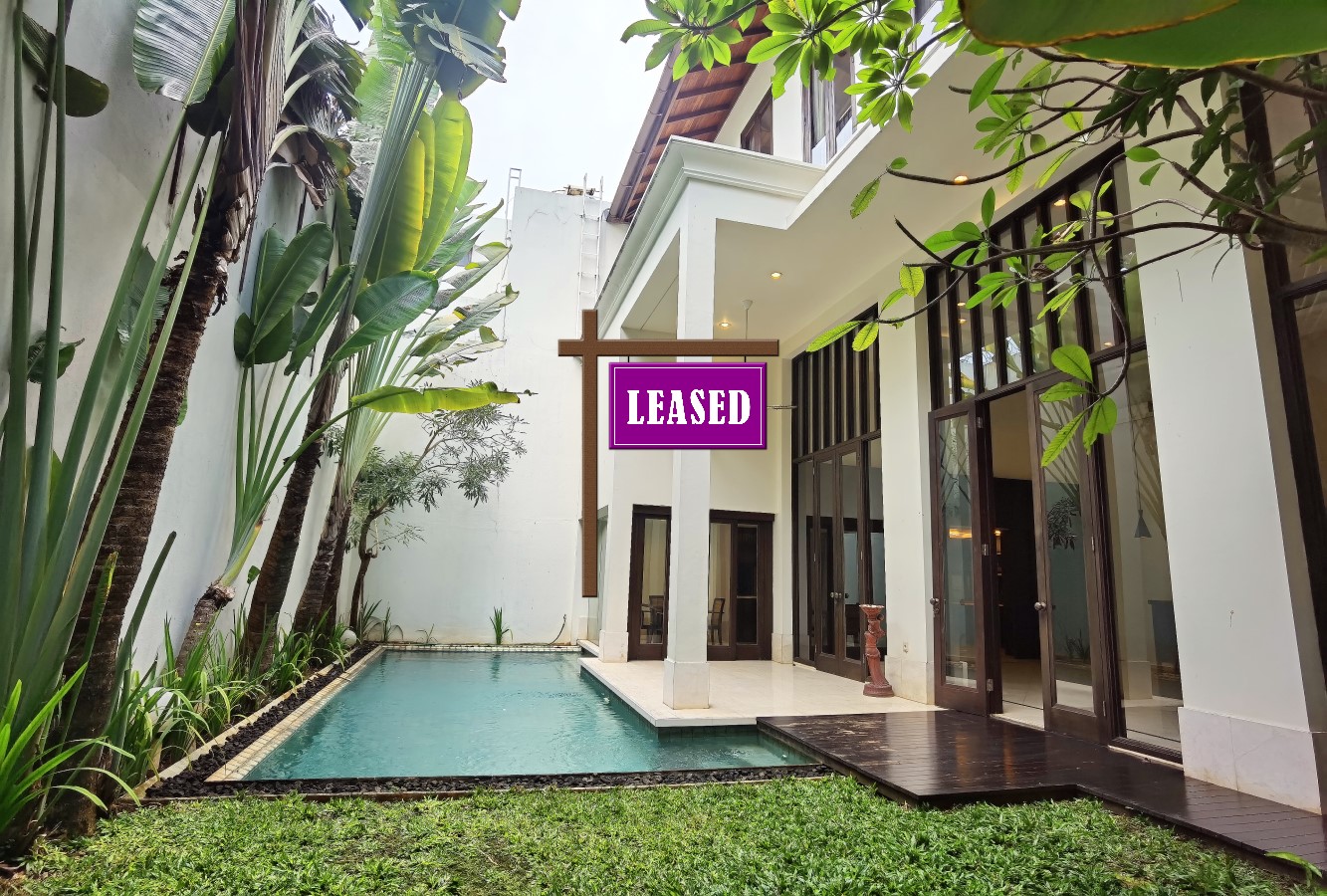 Modern Tropical Style Compound - EMC Relocations